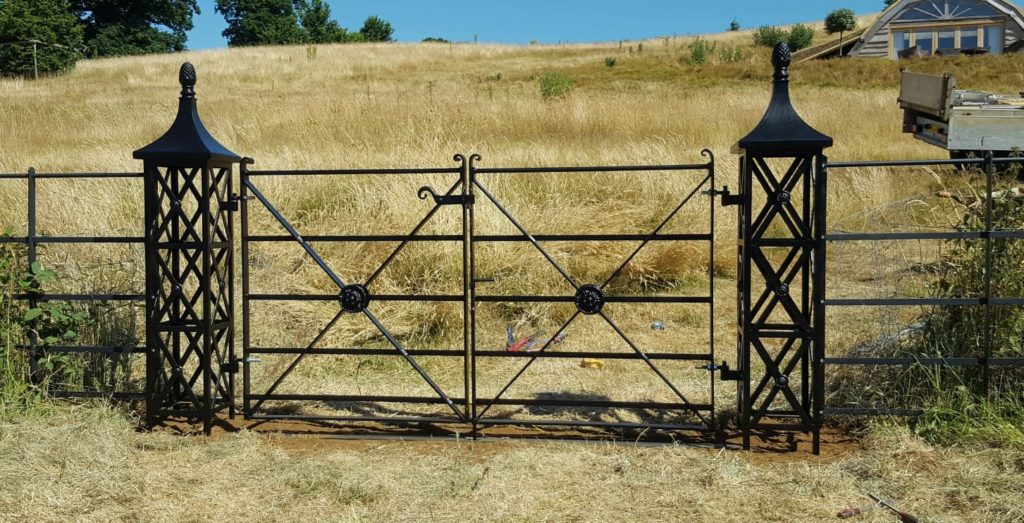 Double gate - Petersfield Forge