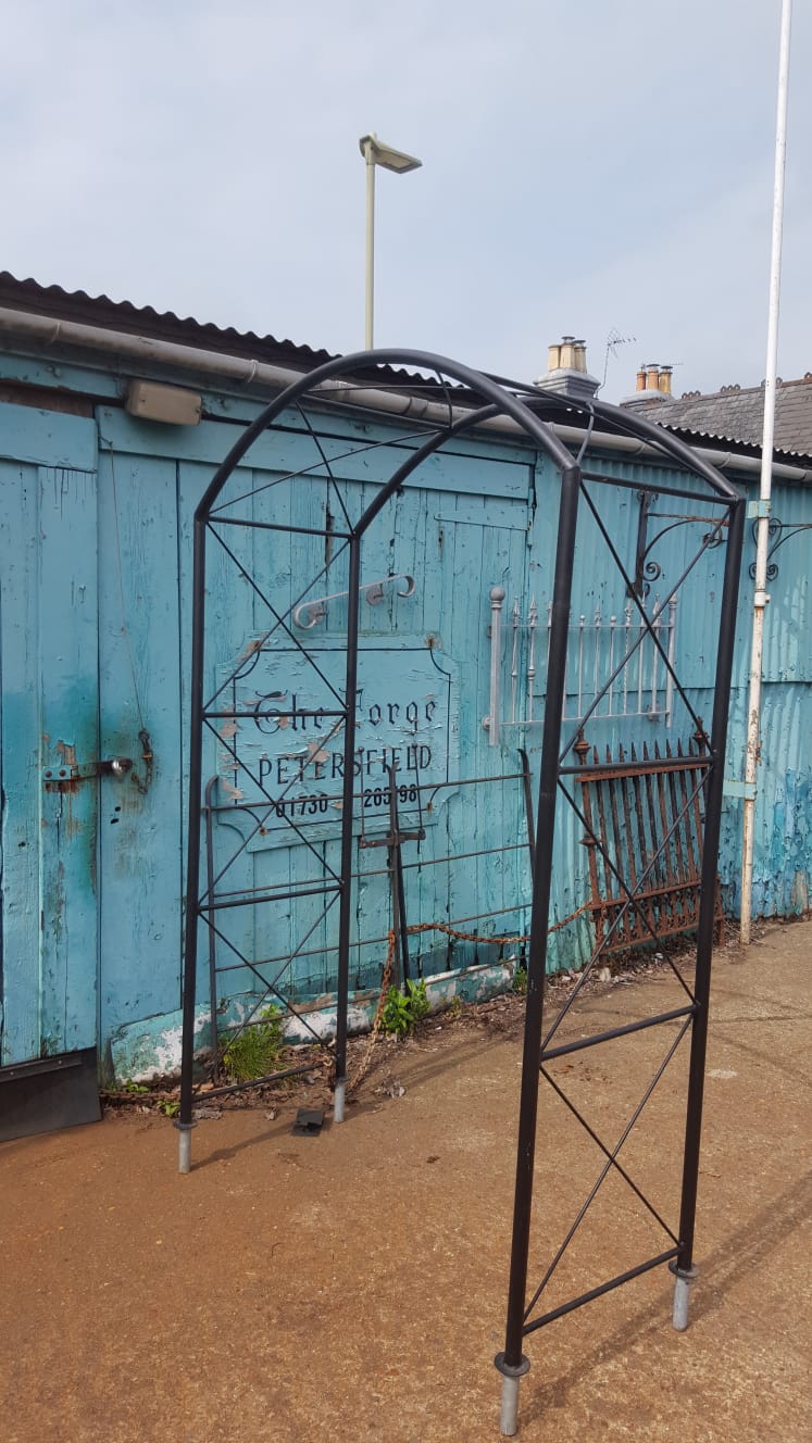 Free standing arch - Petersfield Forge
